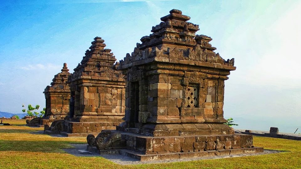 Ijo Temple, The Beauty of a Hindu Temple Located at Altitude