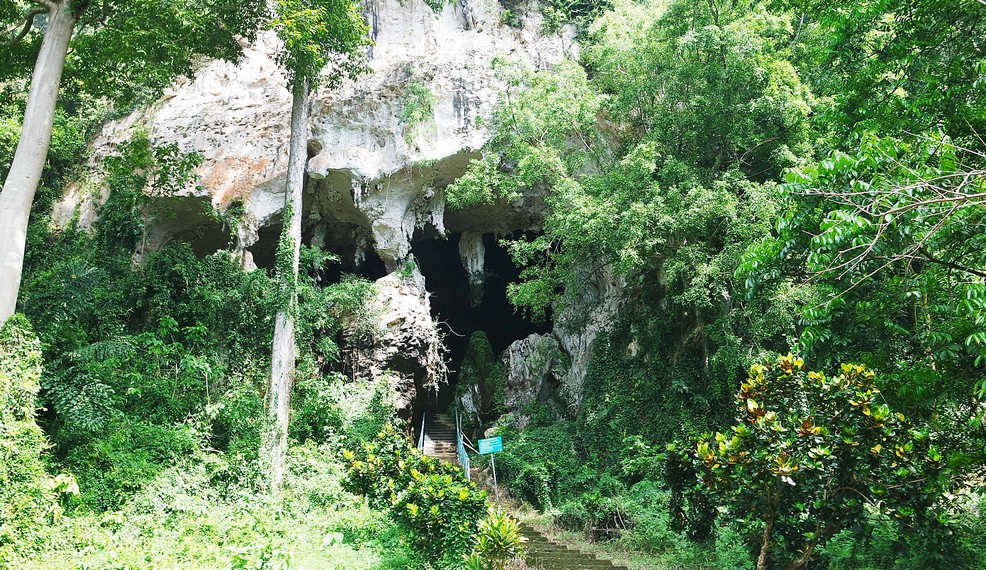 Exploring the Beauty of Batu Hapu Cave, Binuang, South Kalimantan
