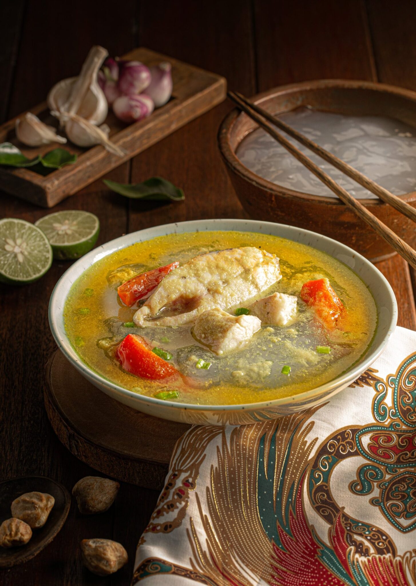 Papeda dan Ikan Kuah Kuning: Kuliner Kaki Lima Lezat dari Papua