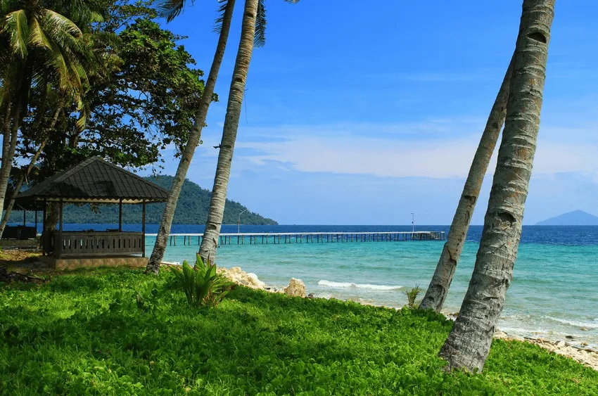 Pulau Randayan dengan sejuta Keindahan - Hello Indonesia