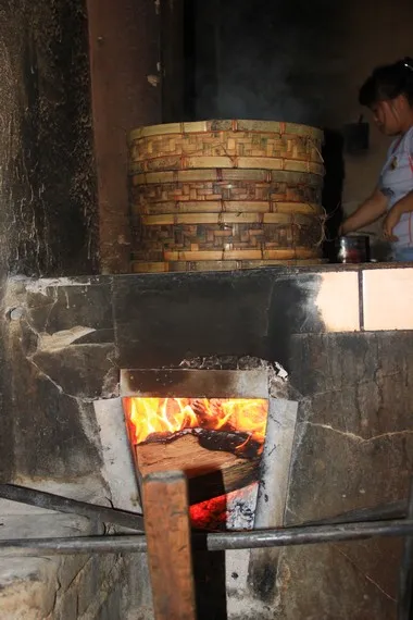Biapong Roti Tiongkok, Khas Minahasa - Hello Indonesia